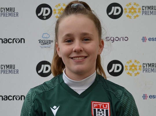 Rosie strikes twice as Flint edge up the league after hard-fought draw ...