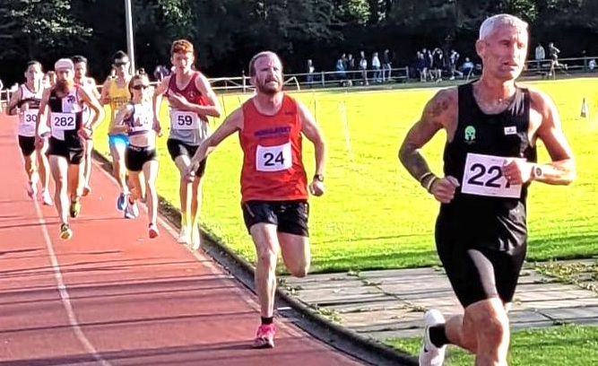 Martin Green celebrates superb new 3,000m track PB at Bury - Grassroots ...
