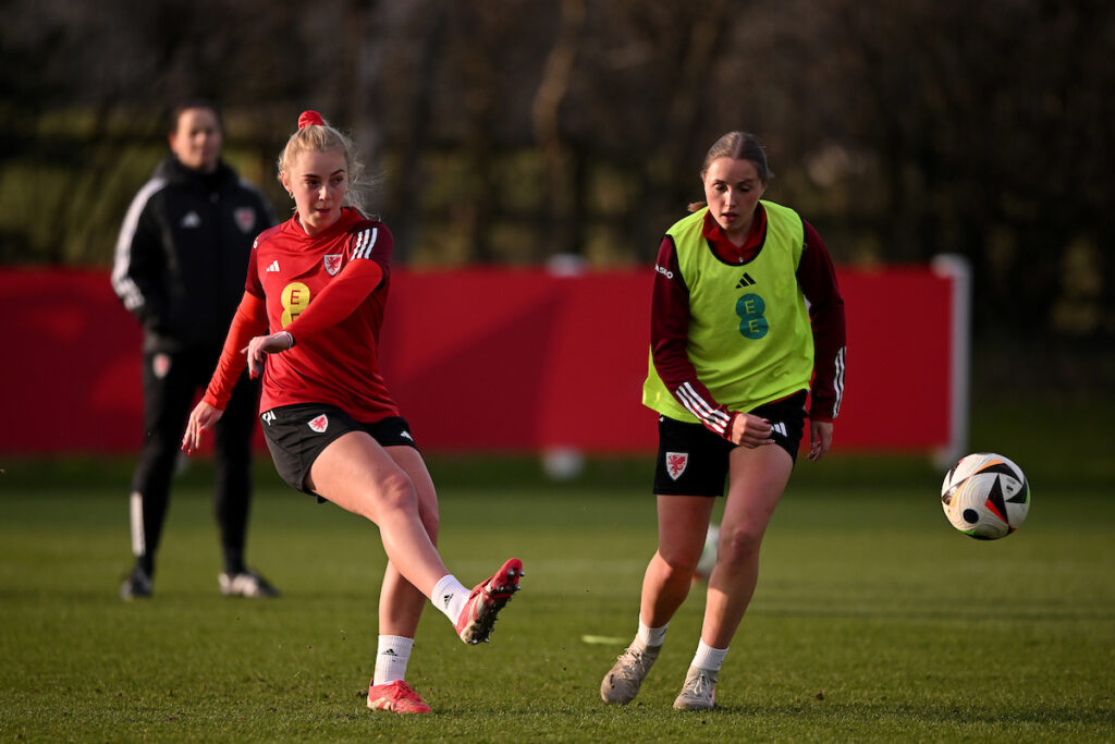 Happy 19th birthday to amazing Mayzee of Flint, Wales and Manchester ...