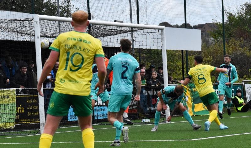 JD Cymru Premier: Cofis still top and unbeaten, stunning away wins for ...