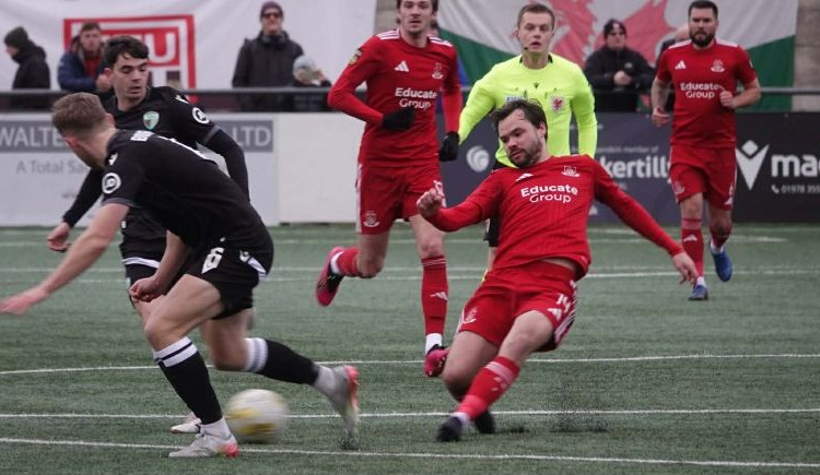 CYMRU PREMIER: Nomads beat champions, while Caernarfon edge victory at ...